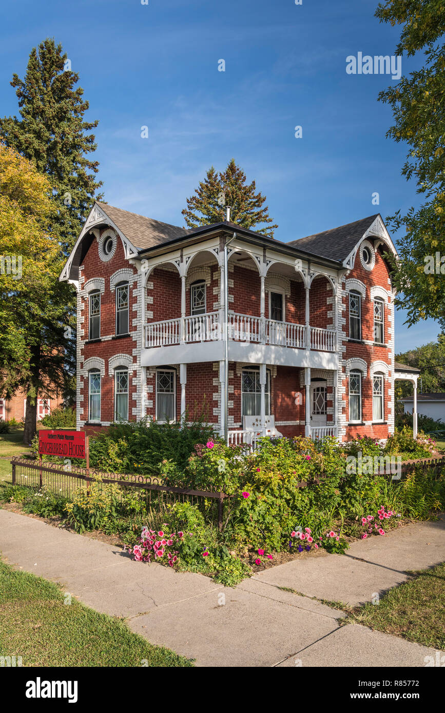 Gingerbread facade hi-res stock photography and images - Alamy