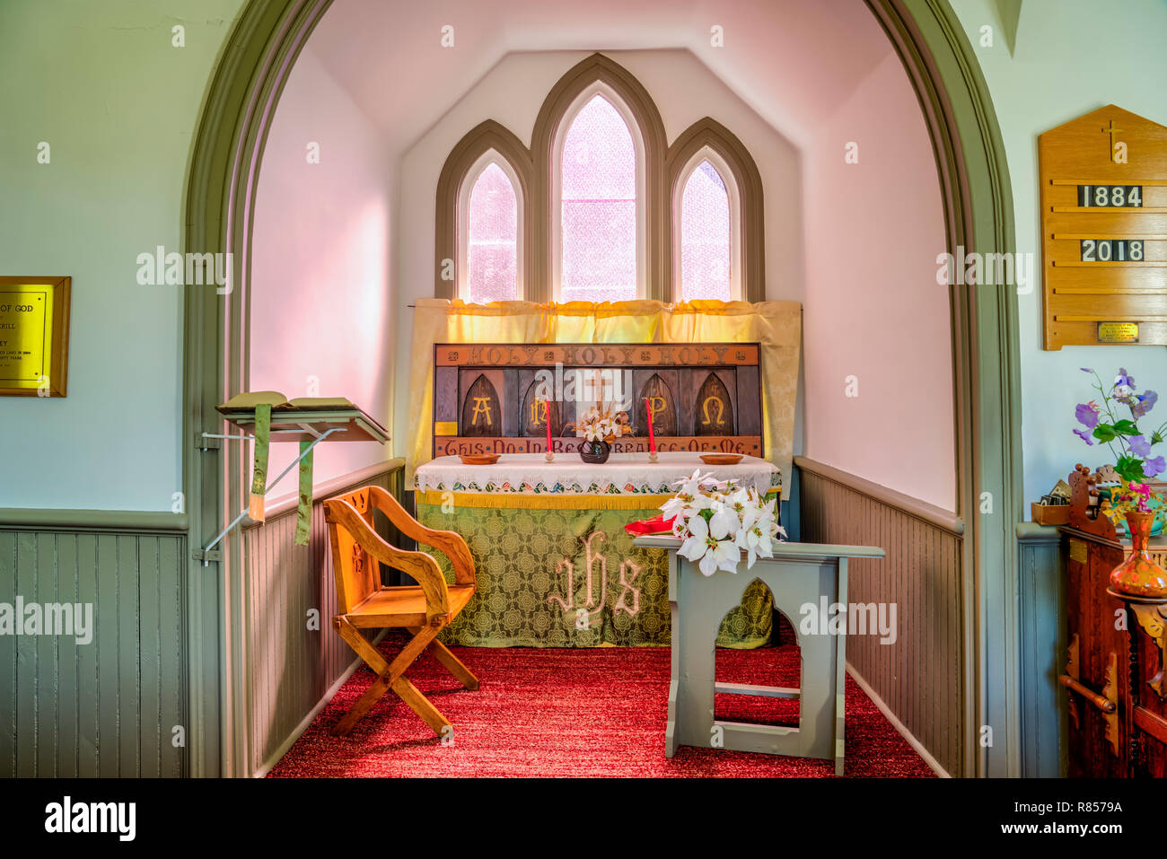 Anglican church interior hi-res stock photography and images - Alamy