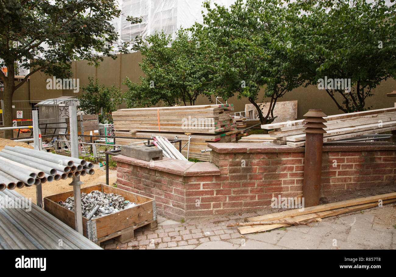 Construction materials at the building Stock Photo - Alamy