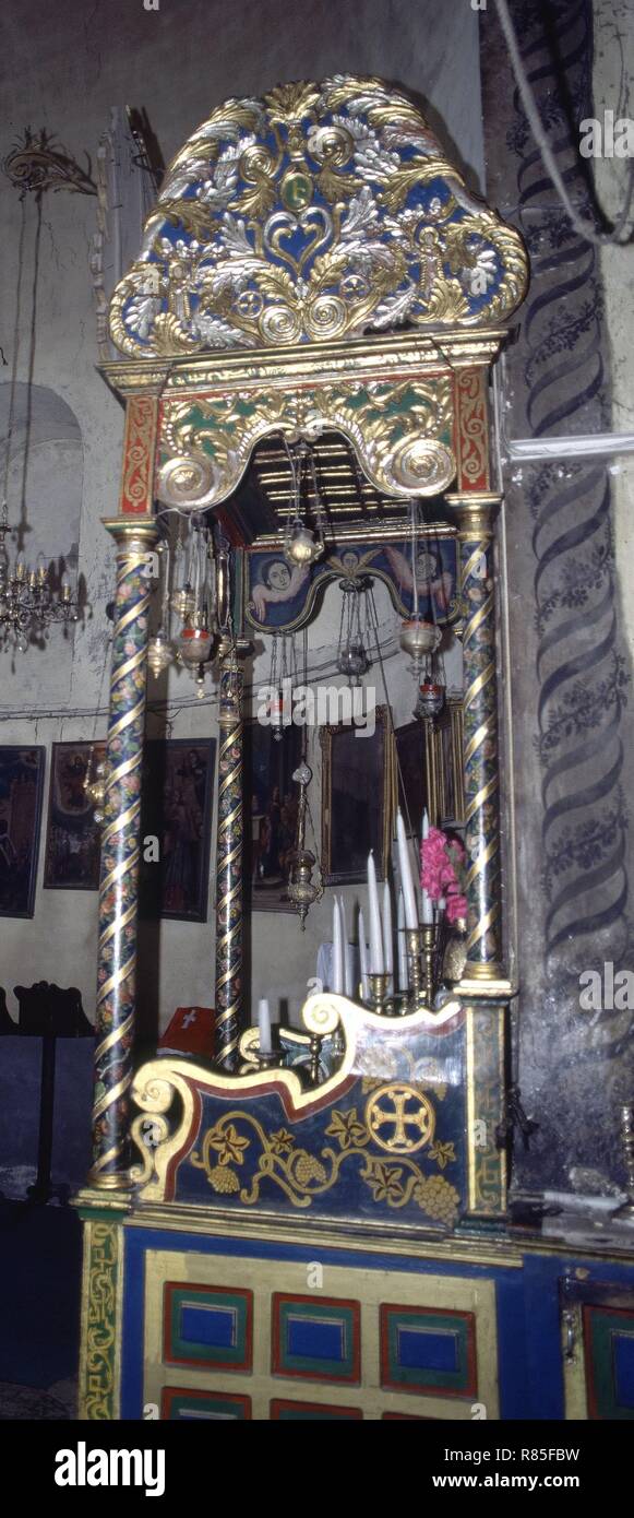 INTERIOR-CUEVA-ALTAR-VISTA LATERAL. Location: BASILICA DE LA NATIVIDAD ...