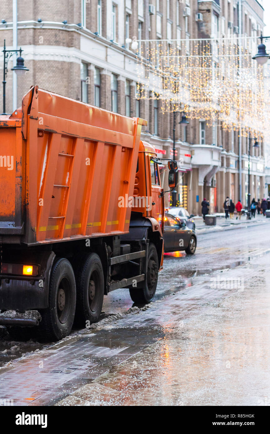 Pick garbage road hi-res stock photography and images - Alamy