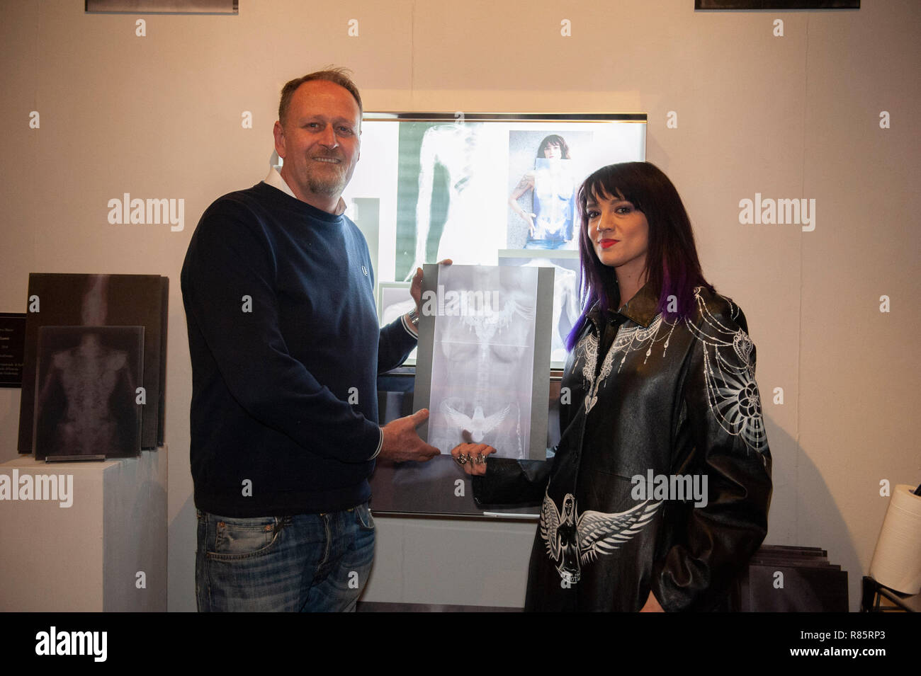 Asia Argento special guest. Performance of the actress dedicated to the ...