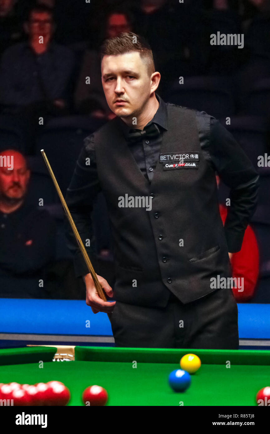 Snooker uk championship trophy hi-res stock photography and images - Alamy