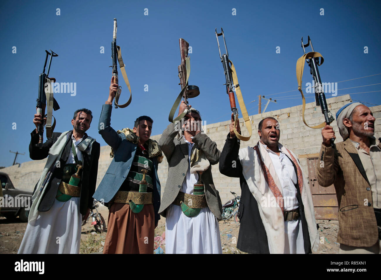 Yemen tribesmen hi-res stock photography and images - Alamy