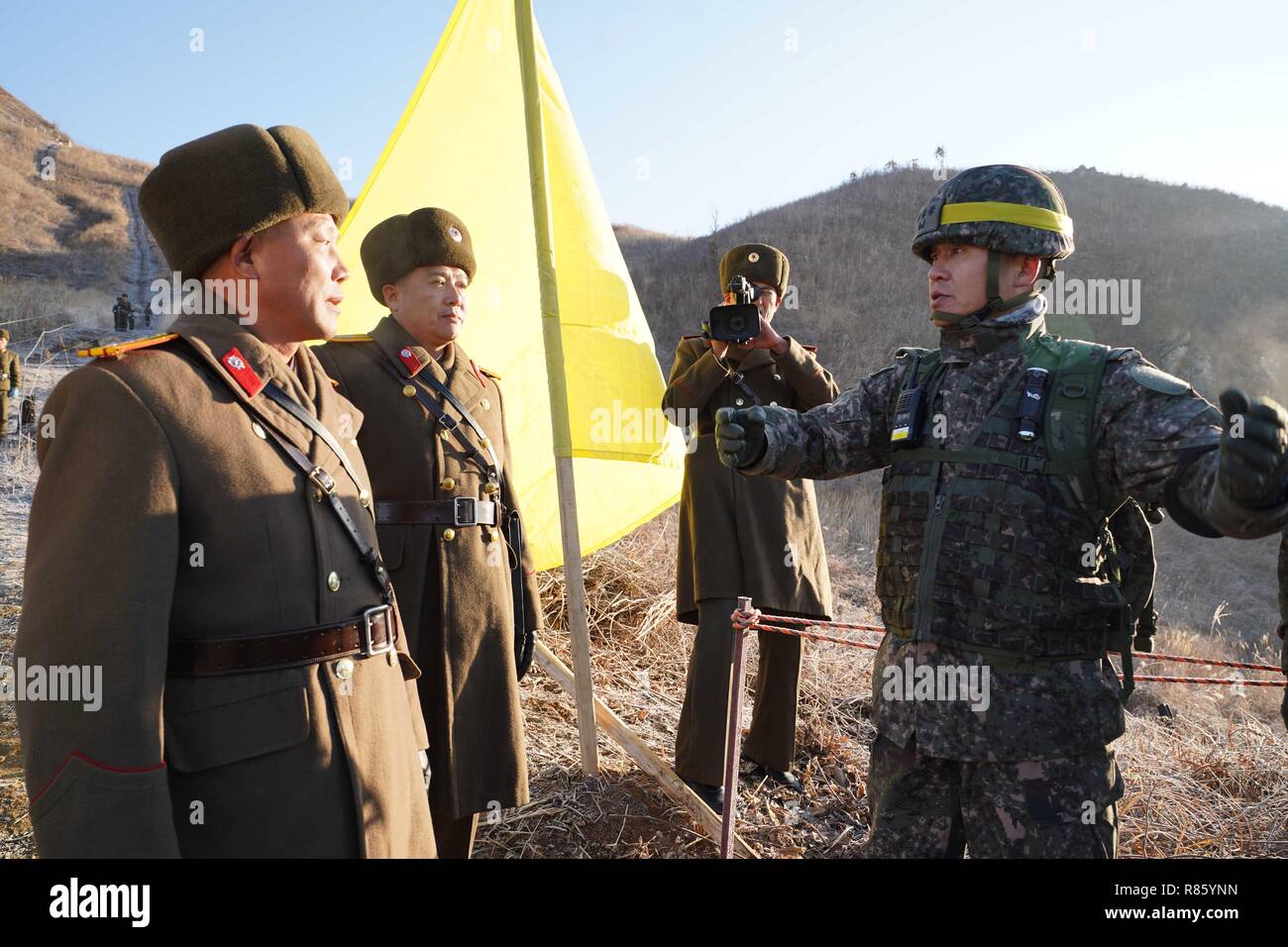 Korean border defence hi-res stock photography and images - Alamy
