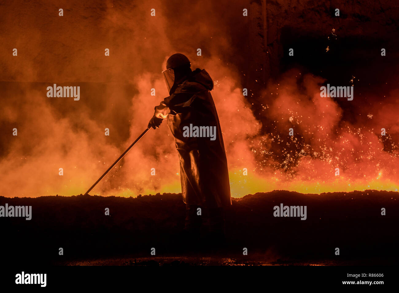 Blast furnace 2 hi-res stock photography and images - Alamy