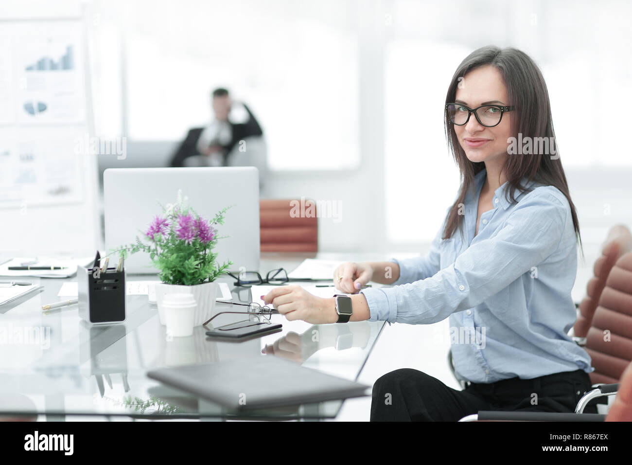 successful business woman on work place in office Stock Photo - Alamy