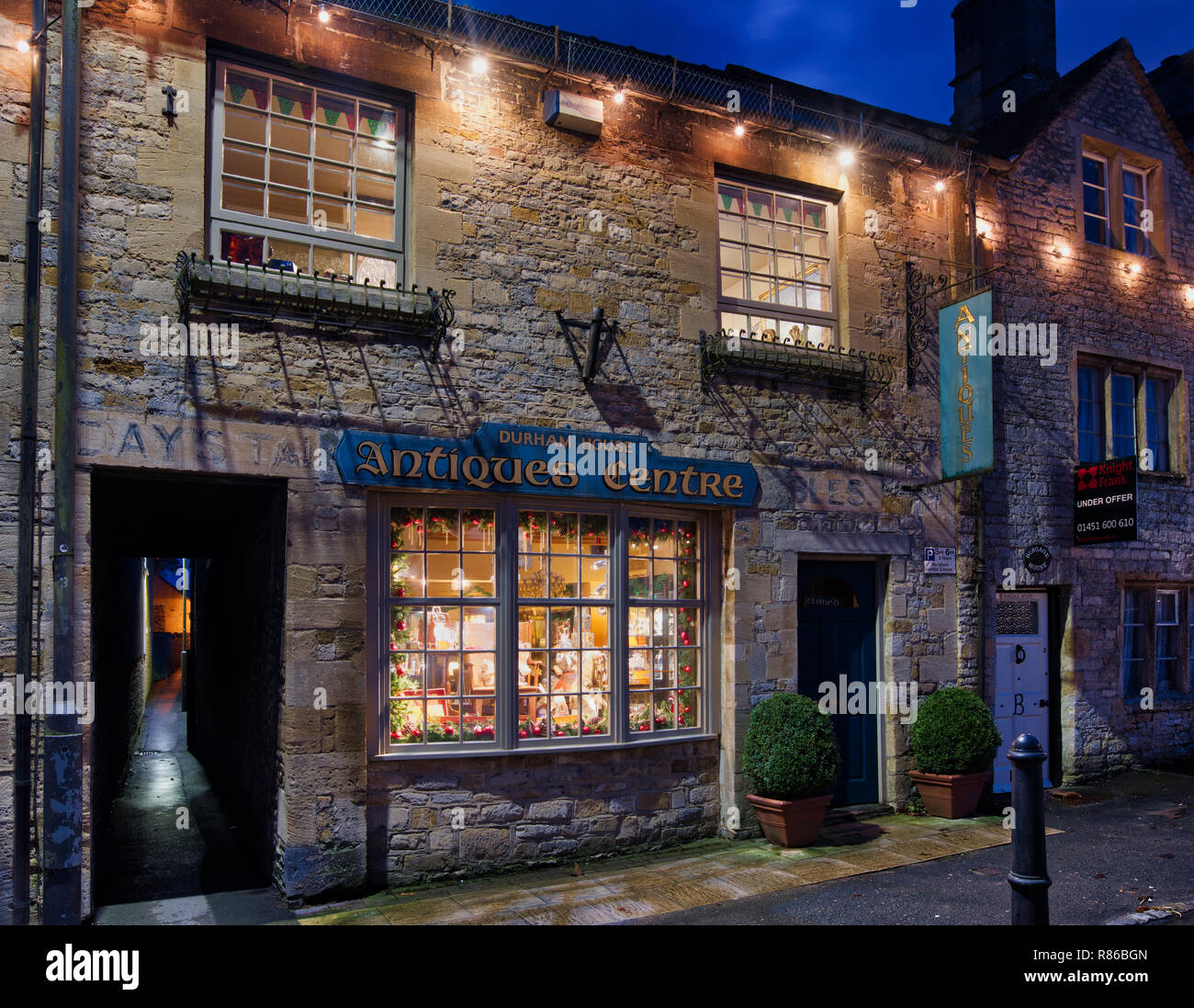 Stow On The Wold Antiques High Resolution Stock Photography and Images ...