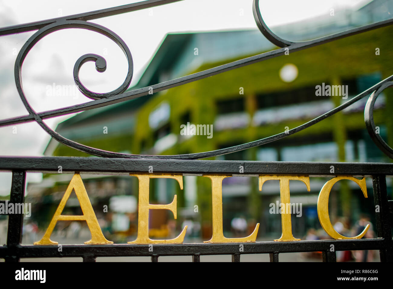 Wimbledon gate hi-res stock photography and images - Alamy