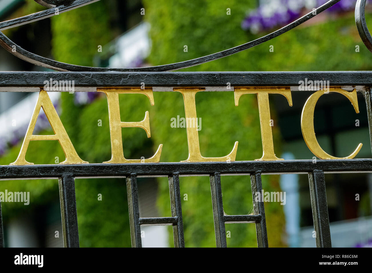 Wimbledon gate hi-res stock photography and images - Alamy