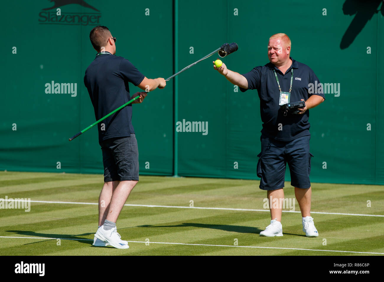 Ball bounce hi-res stock photography and images - Alamy