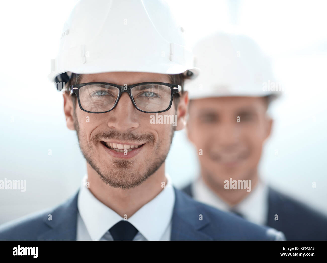 Guys working construction hi-res stock photography and images - Alamy