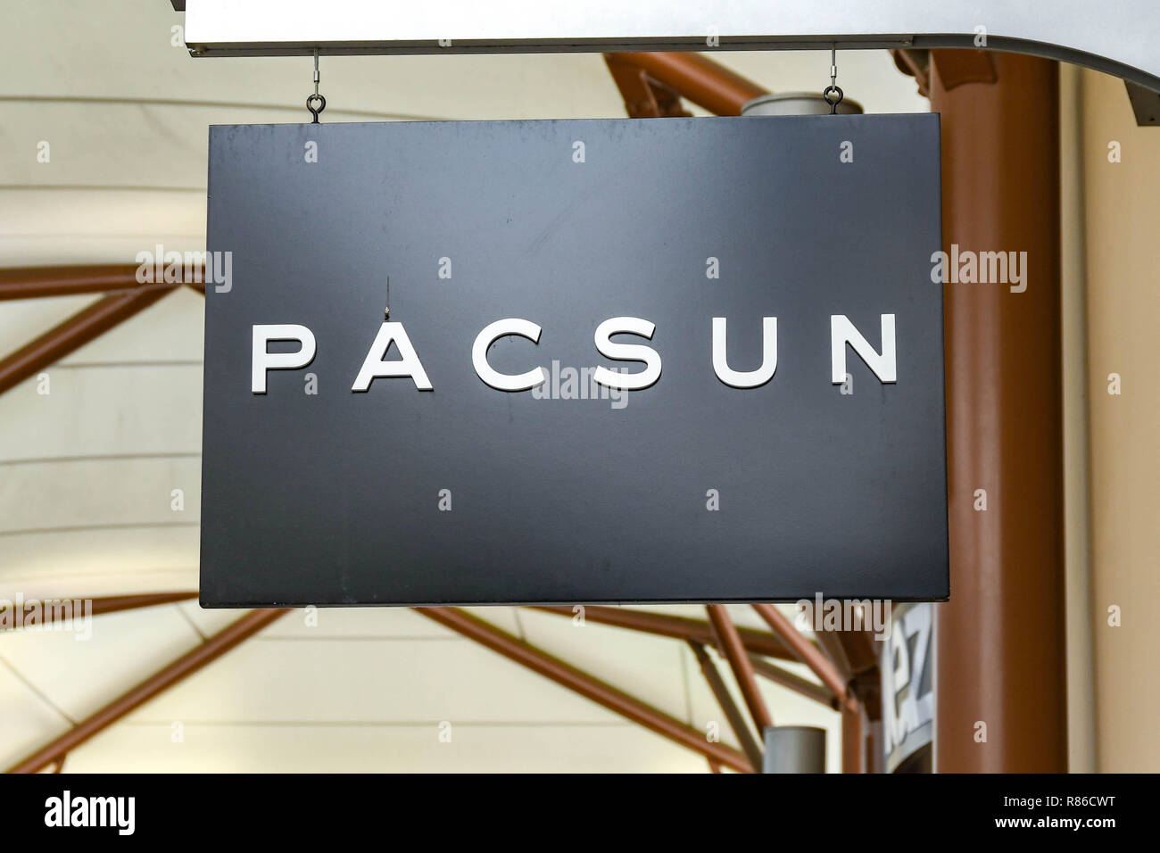 Pacsun hi-res stock photography and images - Alamy