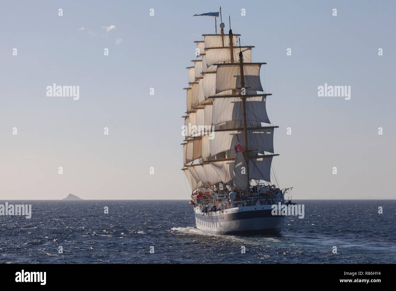 The star clipper hi-res stock photography and images - Alamy