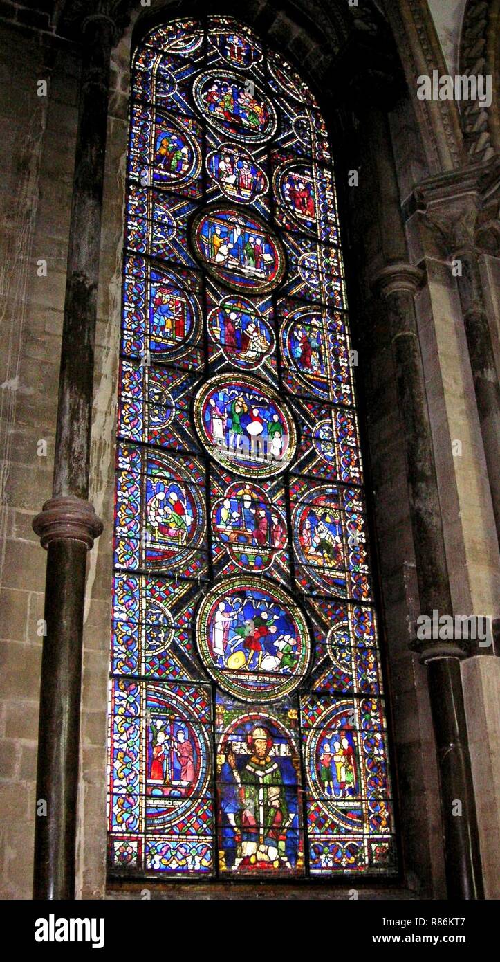 Canterbury Cathedral 010 Window with St Thomas of Canterbury Stock ...