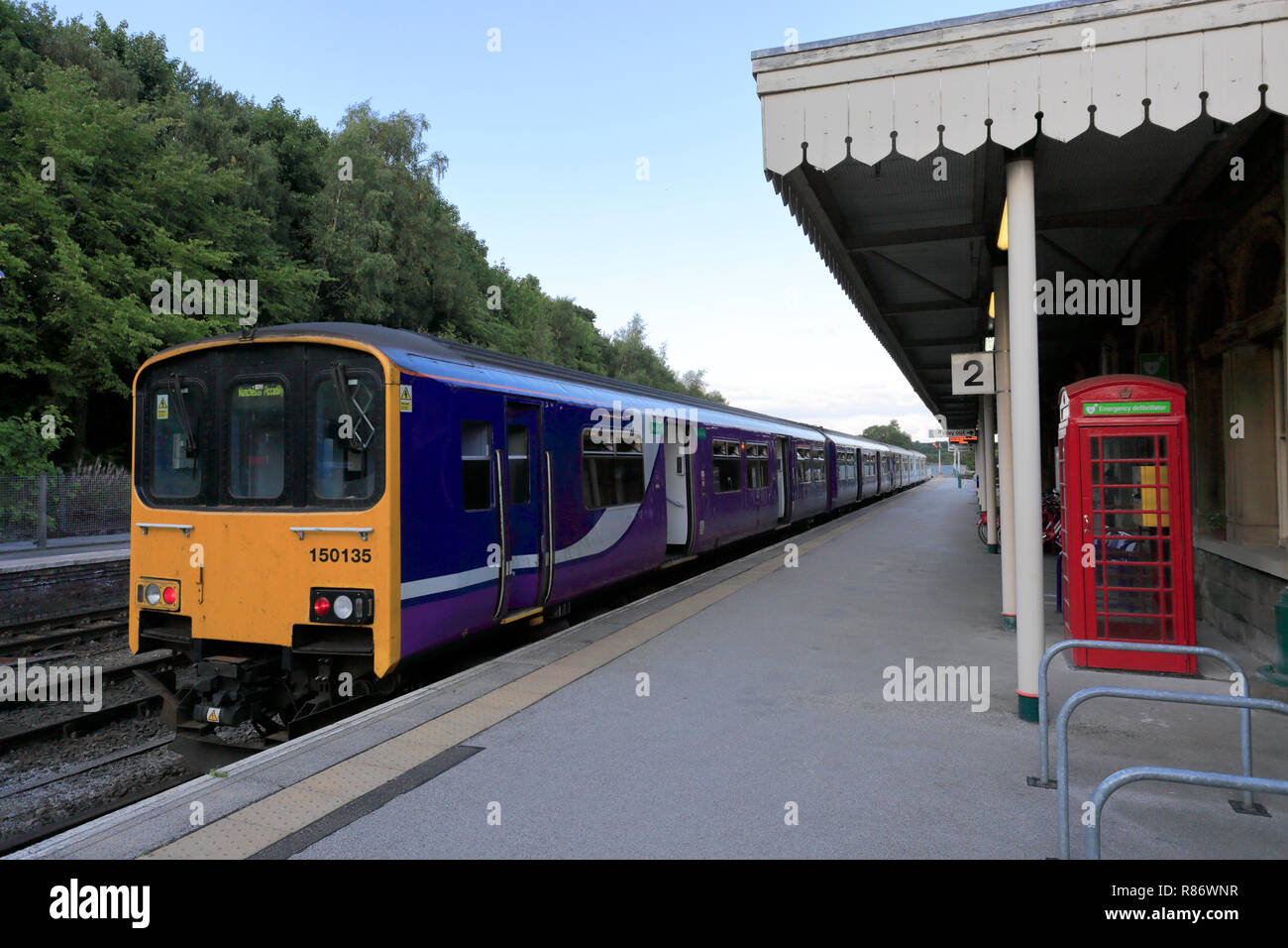 Buxton train station hi-res stock photography and images - Alamy
