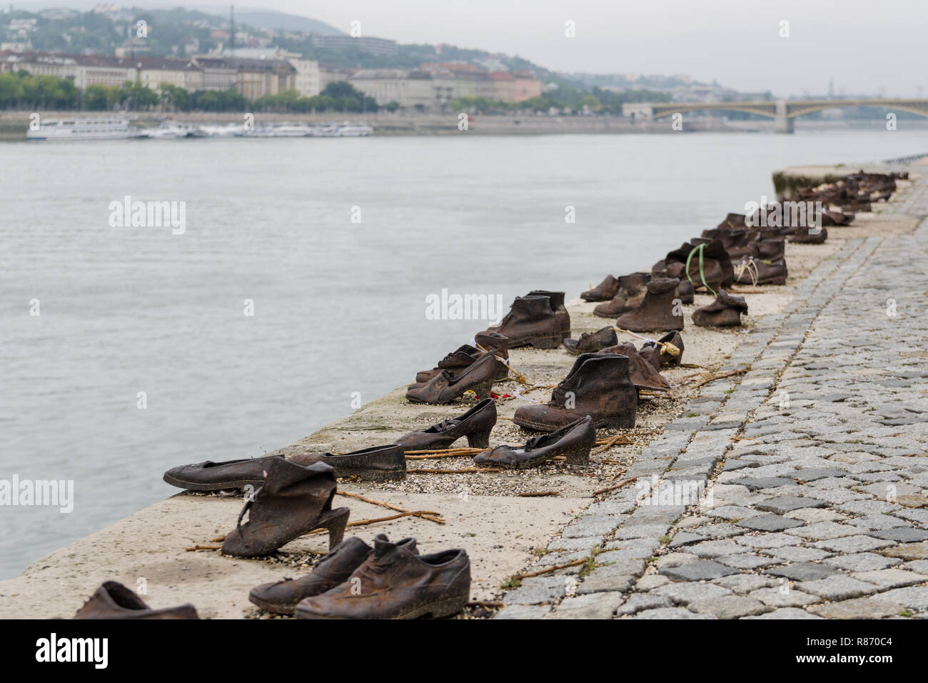 Budapest memorial hi-res stock photography and images - Alamy