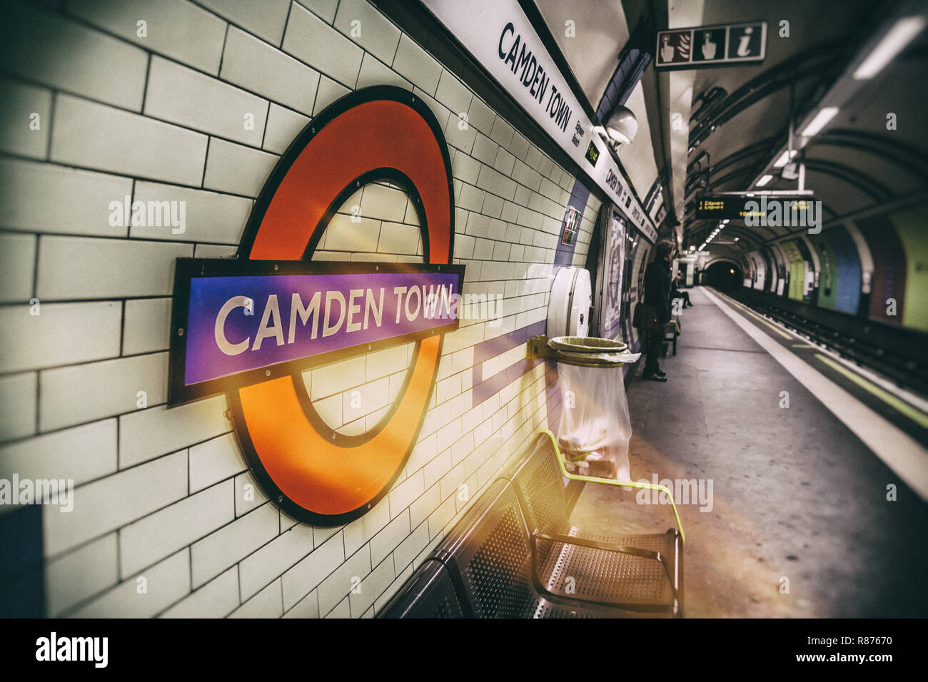 Roundle hi-res stock photography and images - Alamy