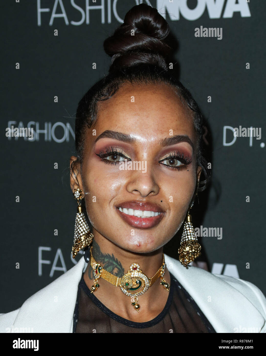 HOLLYWOOD, LOS ANGELES, CA, USA - NOVEMBER 14: LoLa Monroe at the ...