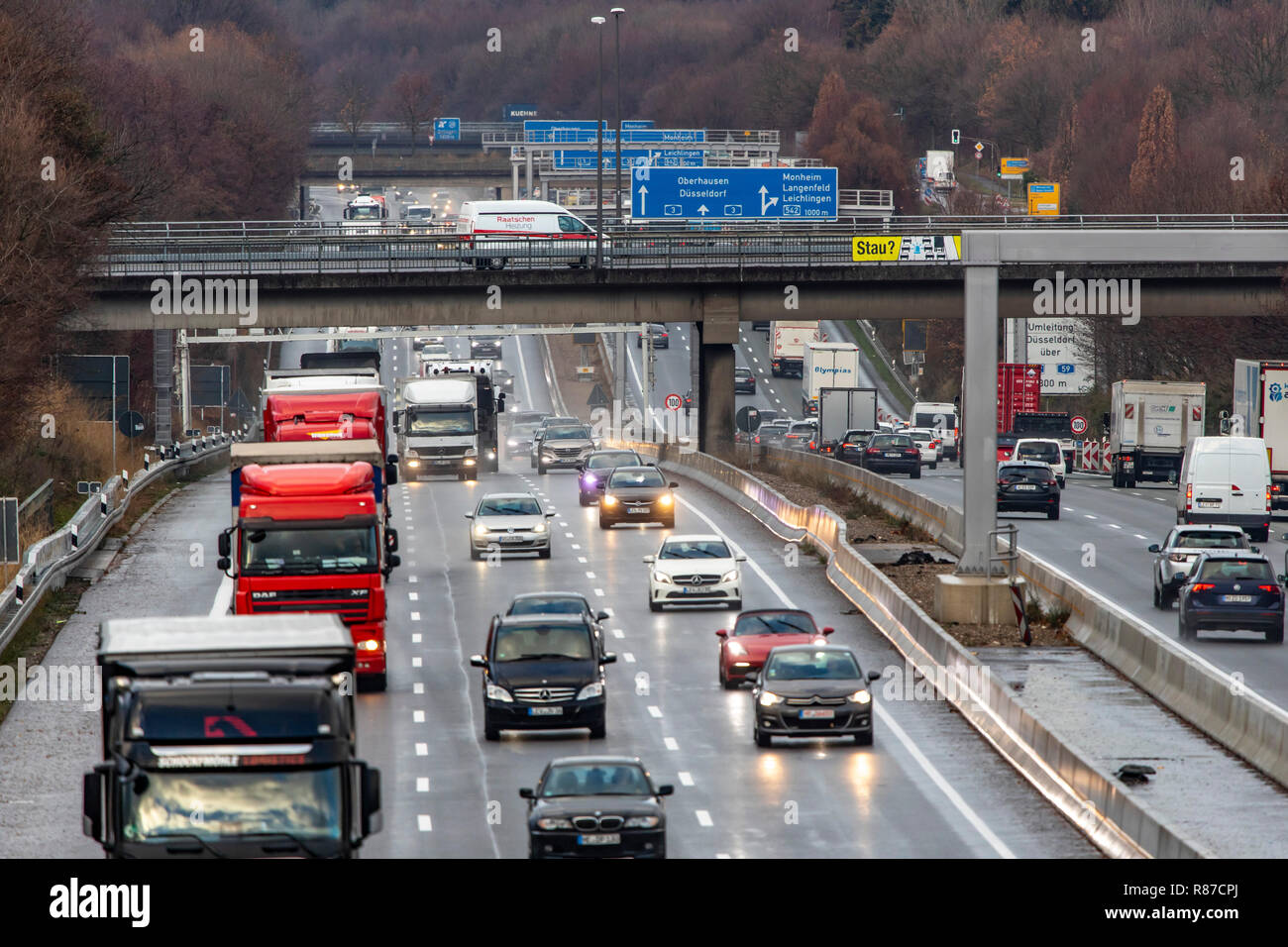 Autobahn A3 between Opladen and Leverkusen, rainy weather, autumn ...