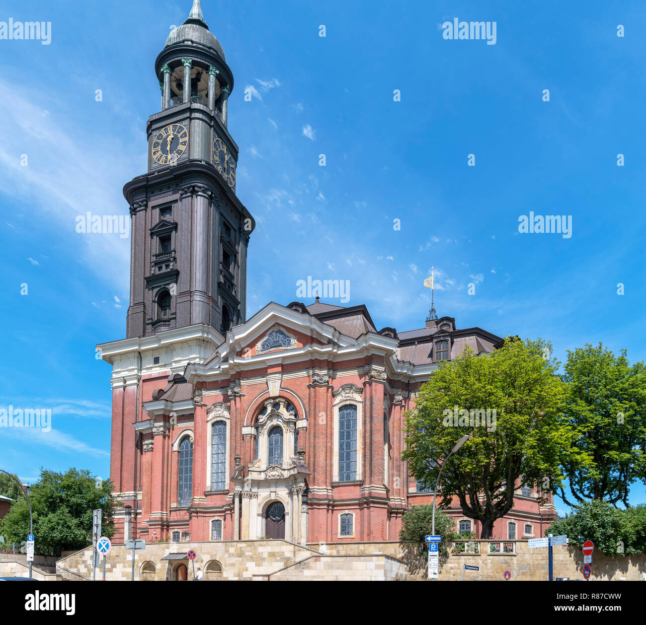 Hamburg st michaelis hi-res stock photography and images - Alamy