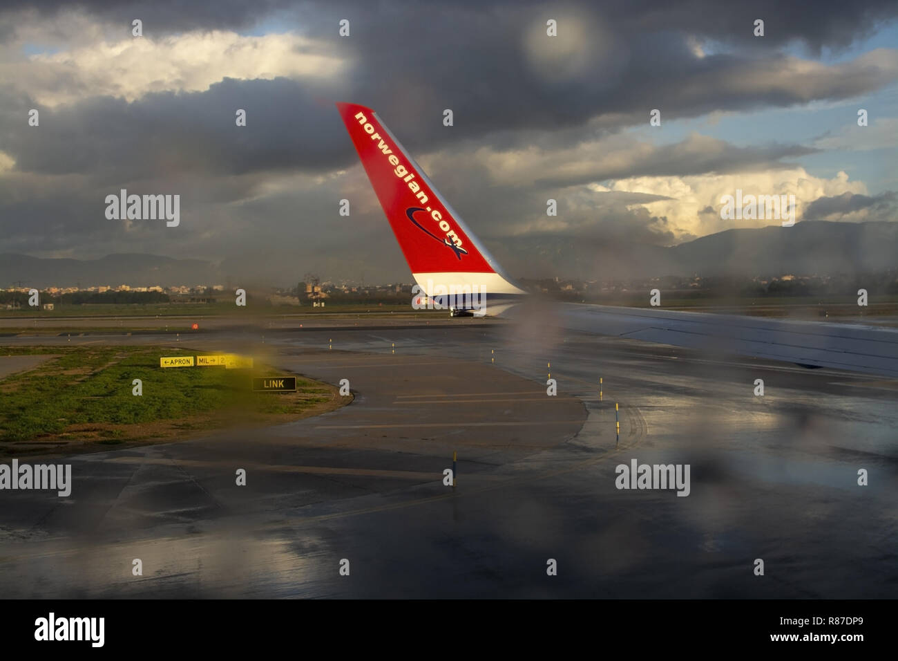 Rainy weather landscape through window hi-res stock photography and ...