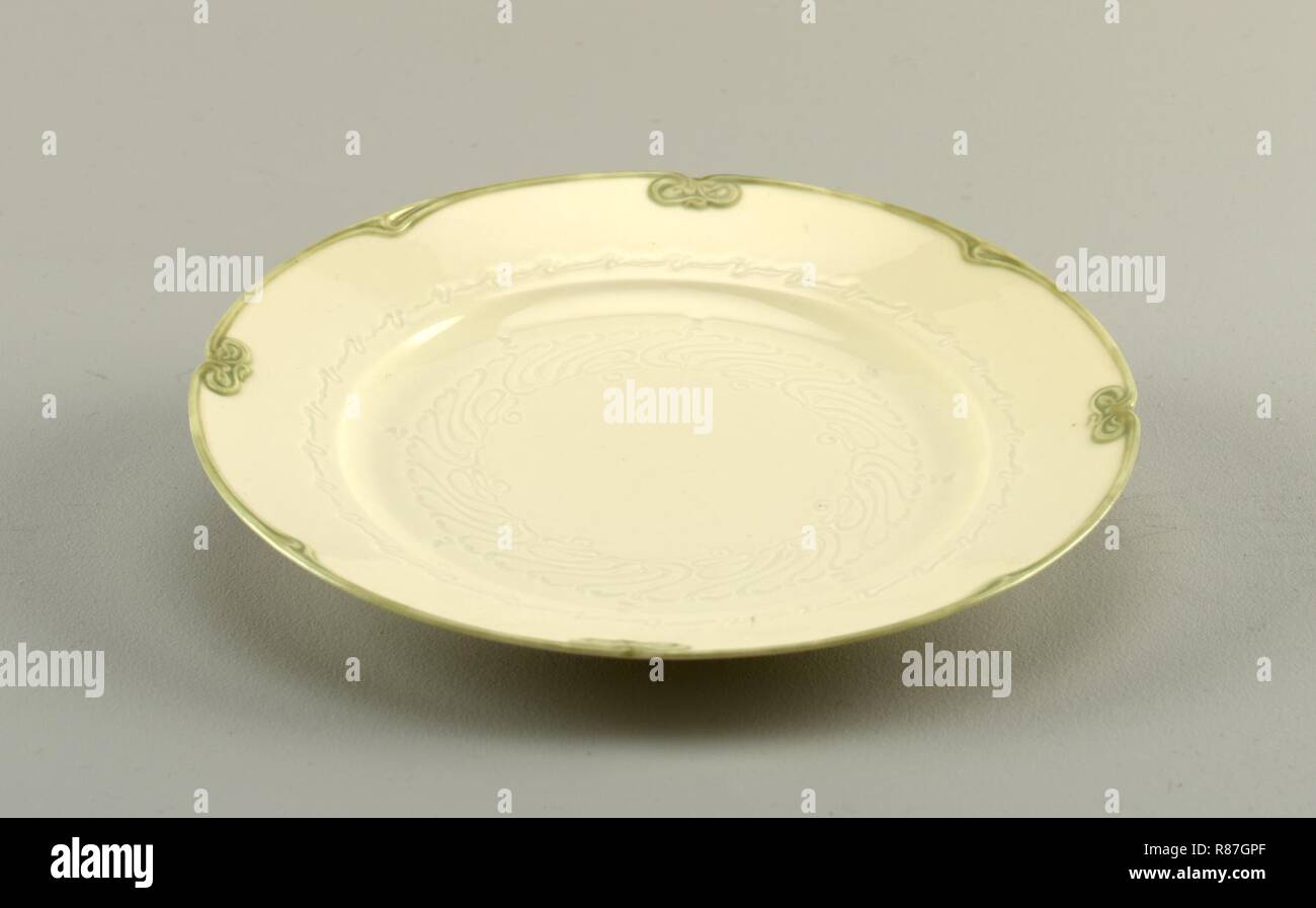 Canton Plate, 1899–1900 Stock Photo - Alamy