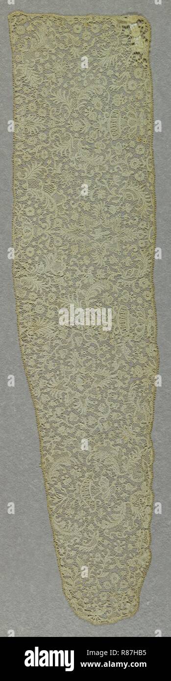 Cap Streamer (Belgium), 18th century Stock Photo - Alamy