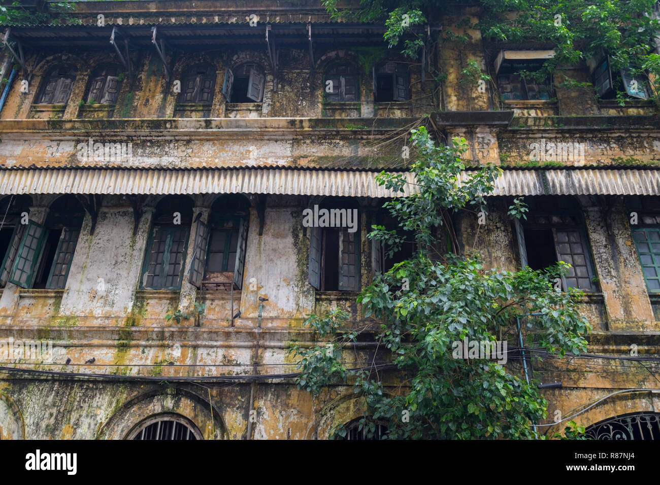 Myanmar old british colonial building hi-res stock photography and ...