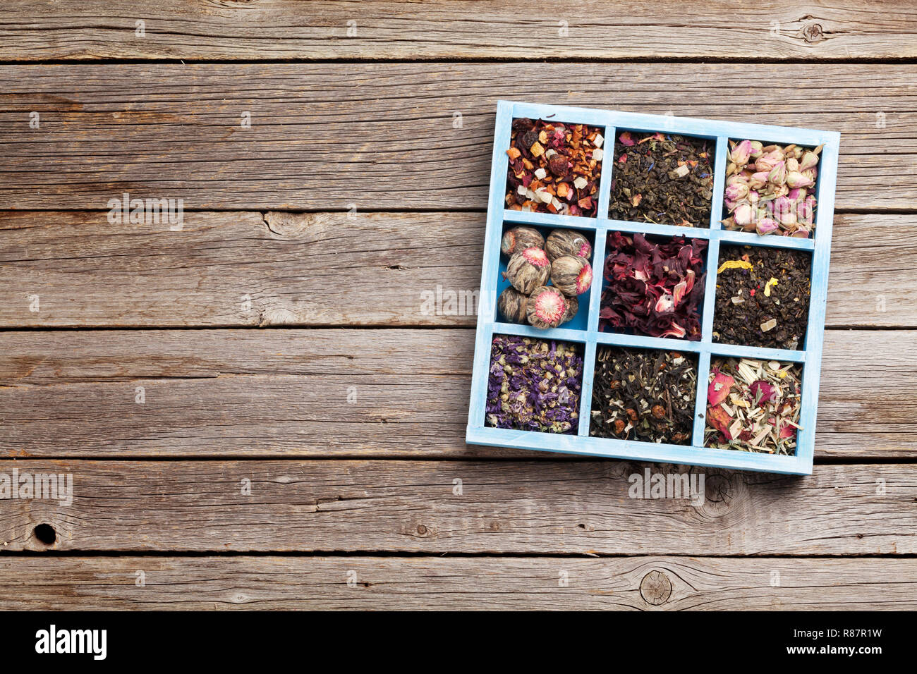 Chinese Red Tea Box High Resolution Stock Photography and Images - Alamy