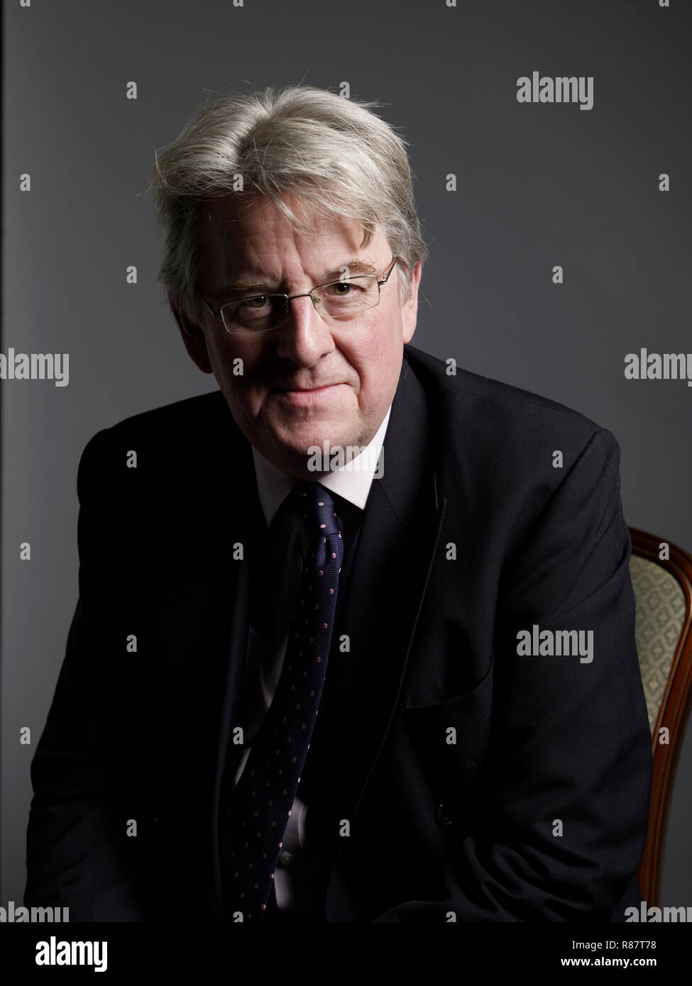 Robert hardman hi-res stock photography and images - Alamy