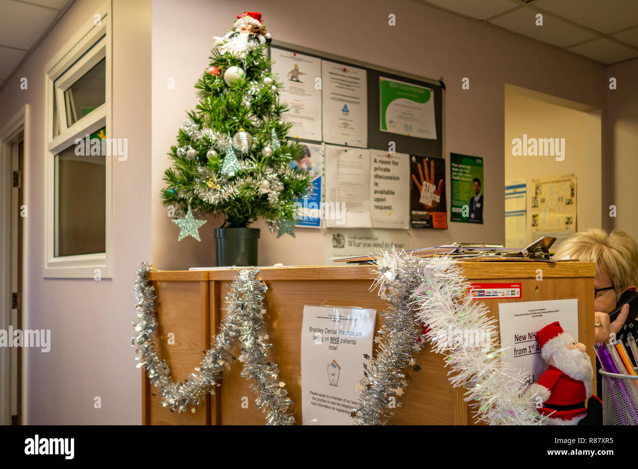 Dentist Surgery Reception displaying Christmas Decorations at local ...