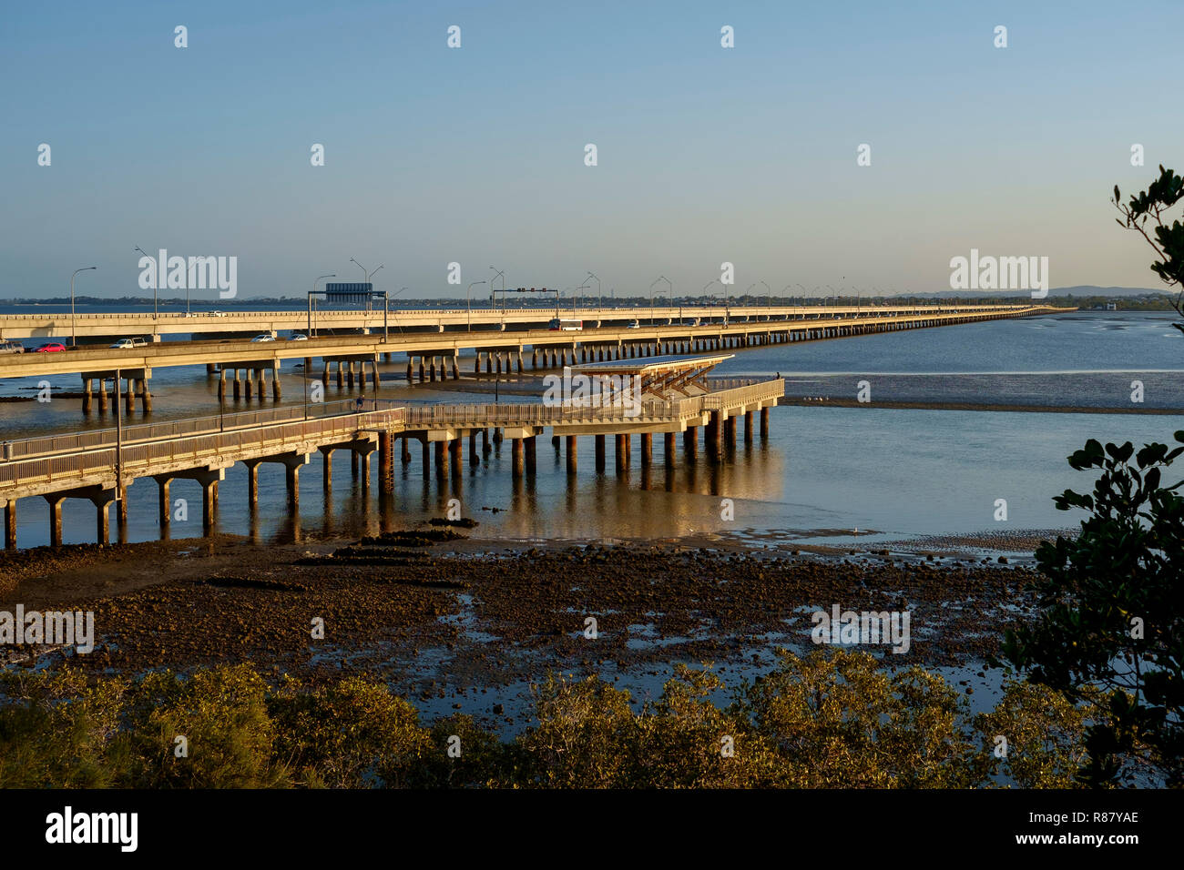 Ted smout memorial bridge hi-res stock photography and images - Alamy
