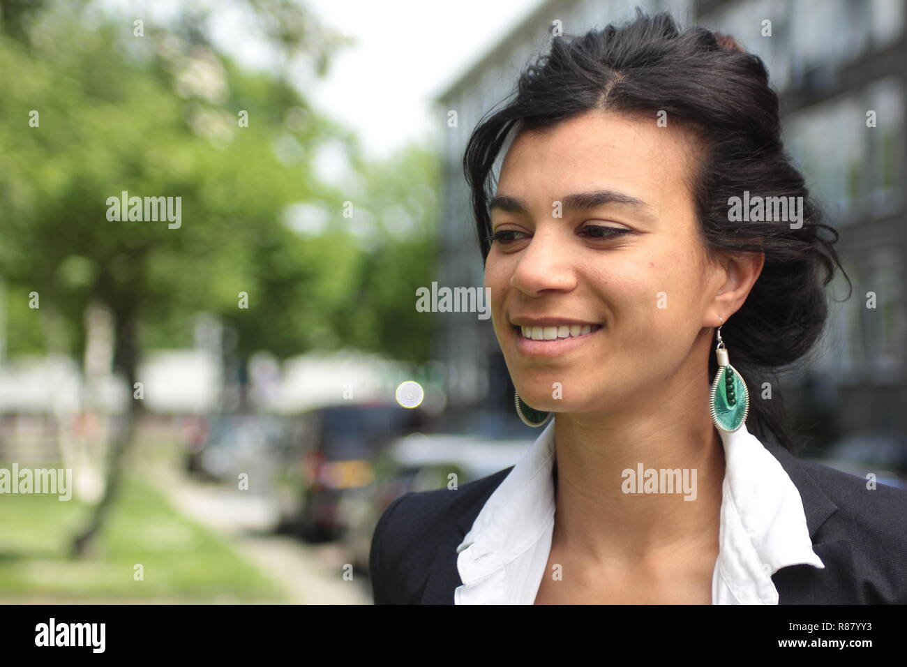 Beautiful afro hi-res stock photography and images - Alamy