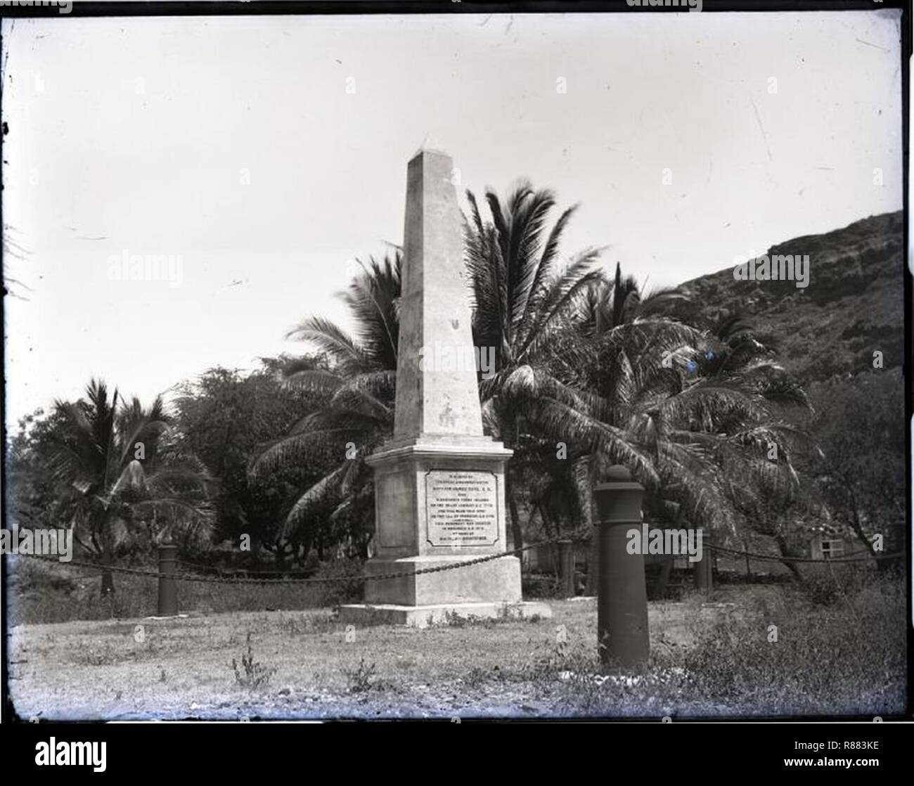 Captain Cook Monument photograph by Brother Bertram Stock Photo - Alamy