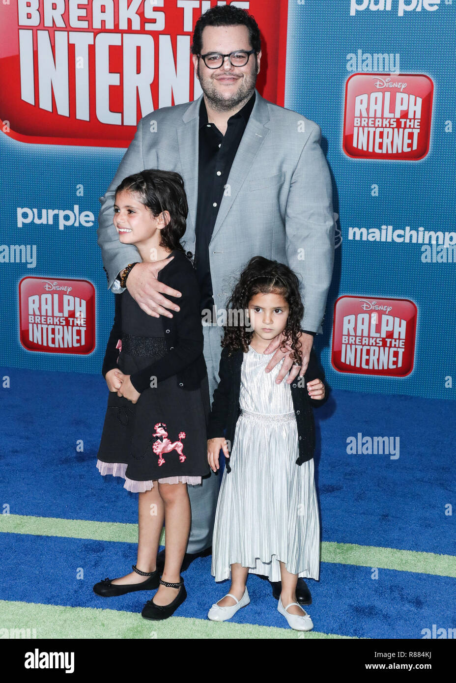 HOLLYWOOD, LOS ANGELES, CA, USA - NOVEMBER 05: Ava Gad, Josh Gad ...