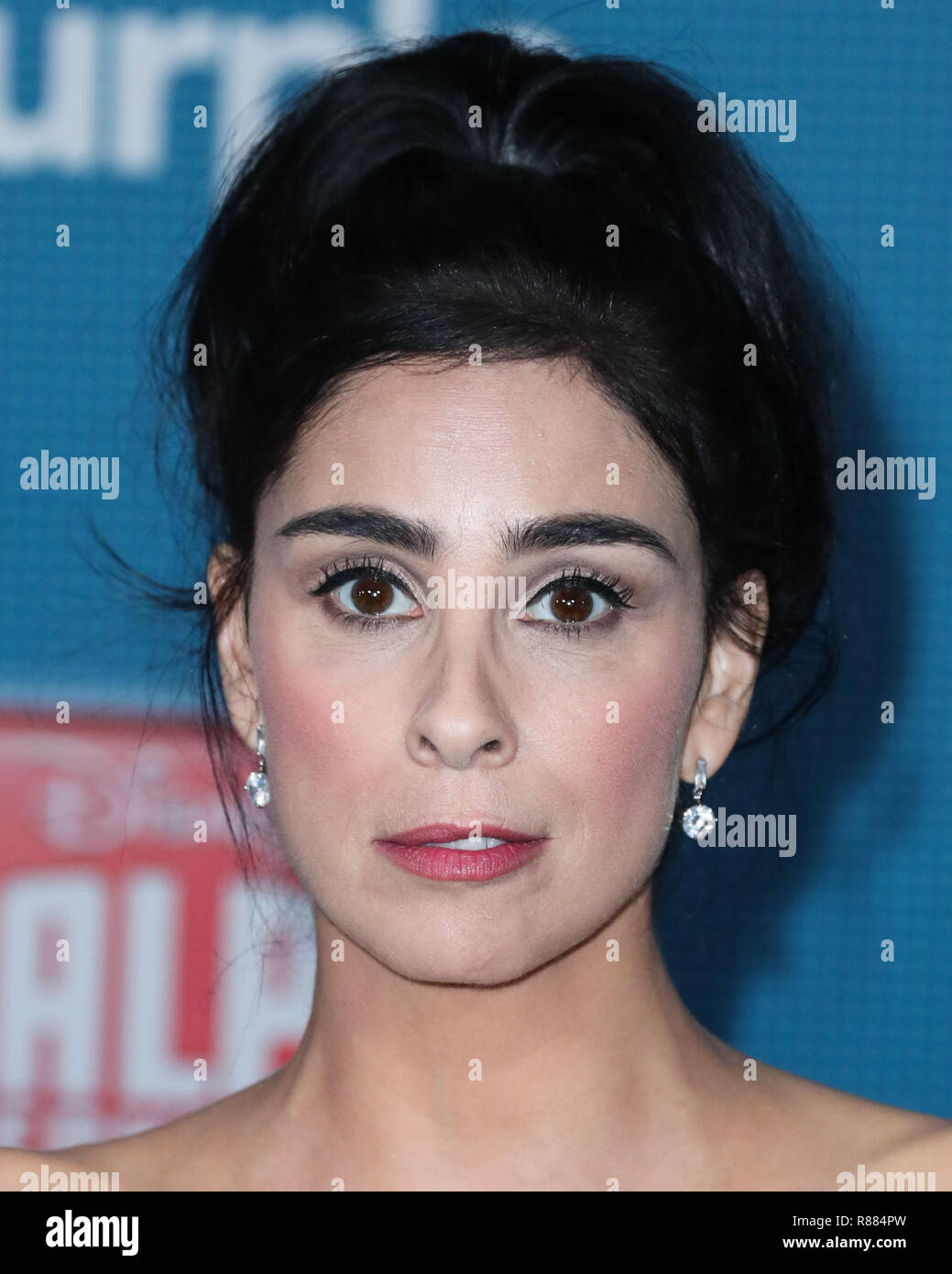 HOLLYWOOD, LOS ANGELES, CA, USA - NOVEMBER 05: Actress Sarah Silverman ...
