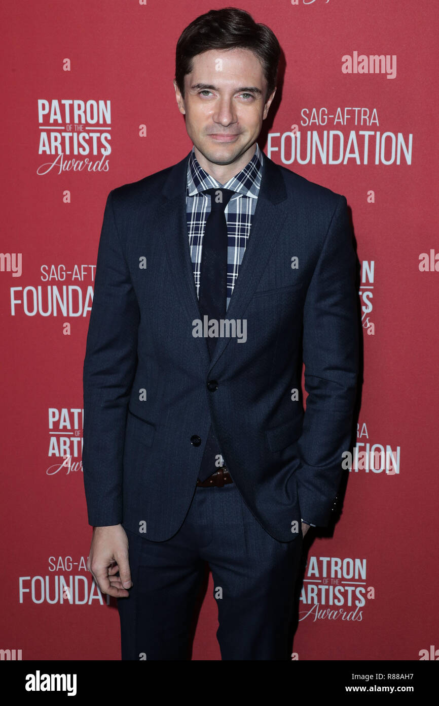 BEVERLY HILLS, LOS ANGELES, CA, USA - NOVEMBER 08: Topher Grace at the ...