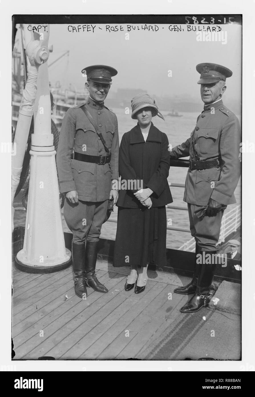 Capt. Gaffey - Rose & Gen. R.L. Bullard Stock Photo - Alamy