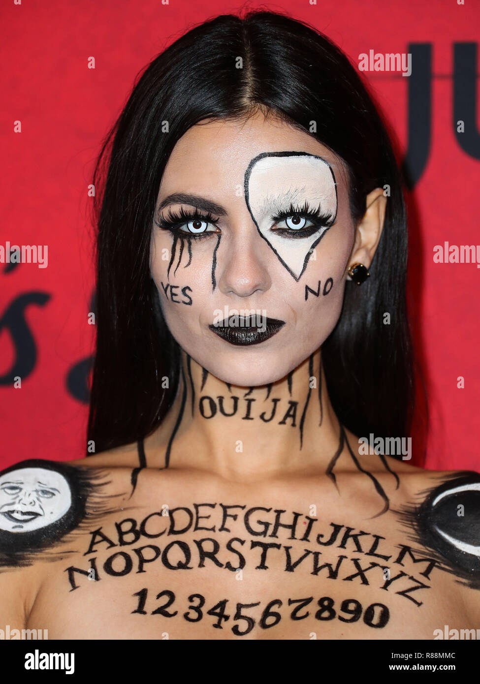 HOLLYWOOD, LOS ANGELES, CA, USA - OCTOBER 27: Victoria Justice at Just ...