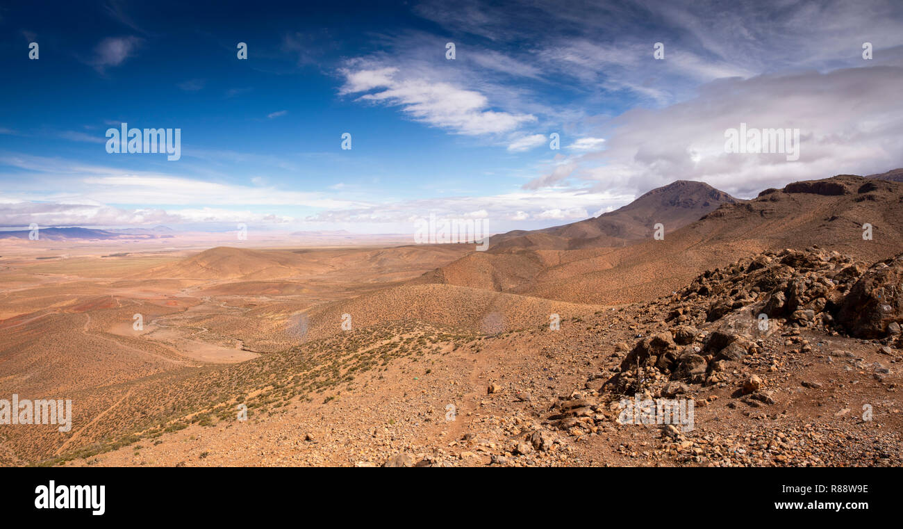 Morocco, Midelt, Er-Rich, elevated panoramic landscape at edge of High ...