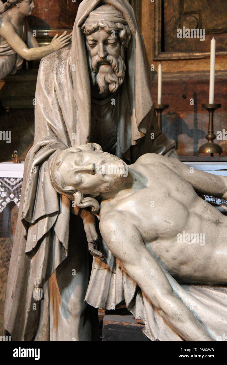 Vienna statue of jesus christ hi-res stock photography and images - Alamy