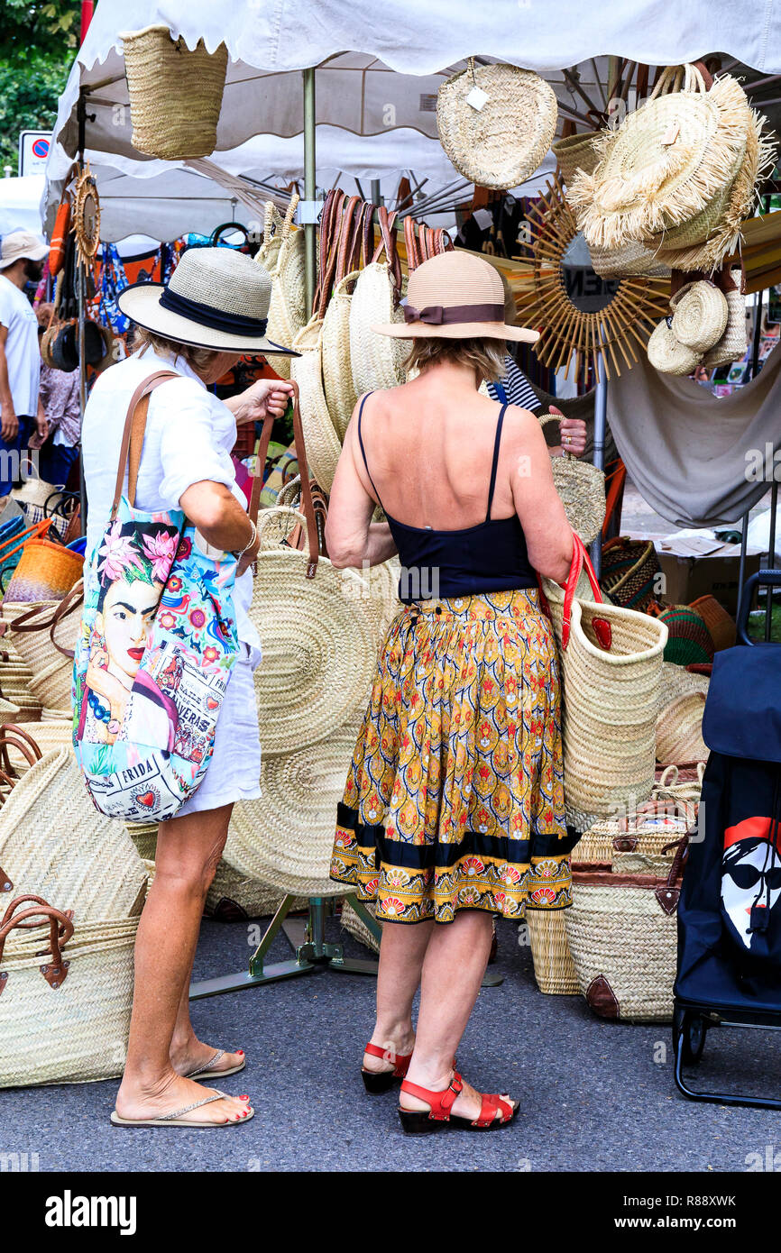 Hossegor market hi-res stock photography and images - Alamy