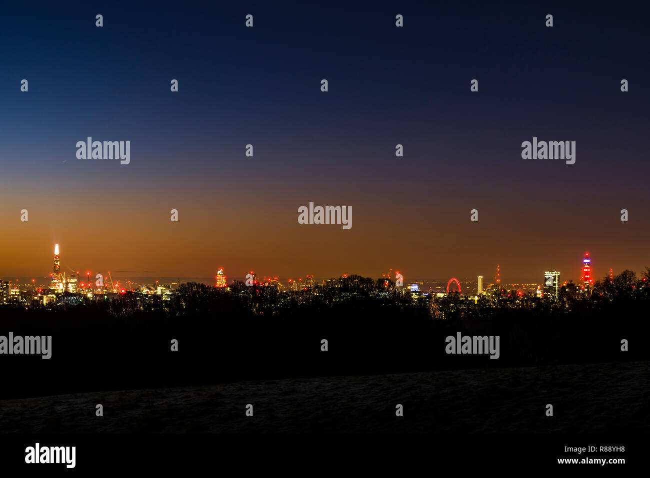 Clear winter morning city of london hi-res stock photography and images ...