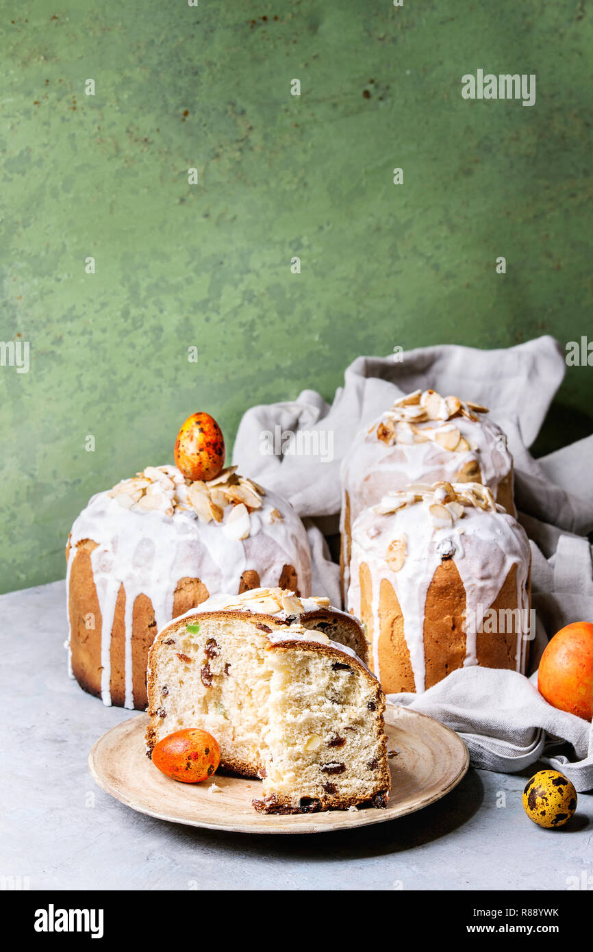 Kulich raisins easter orthodox hi-res stock photography and images - Alamy