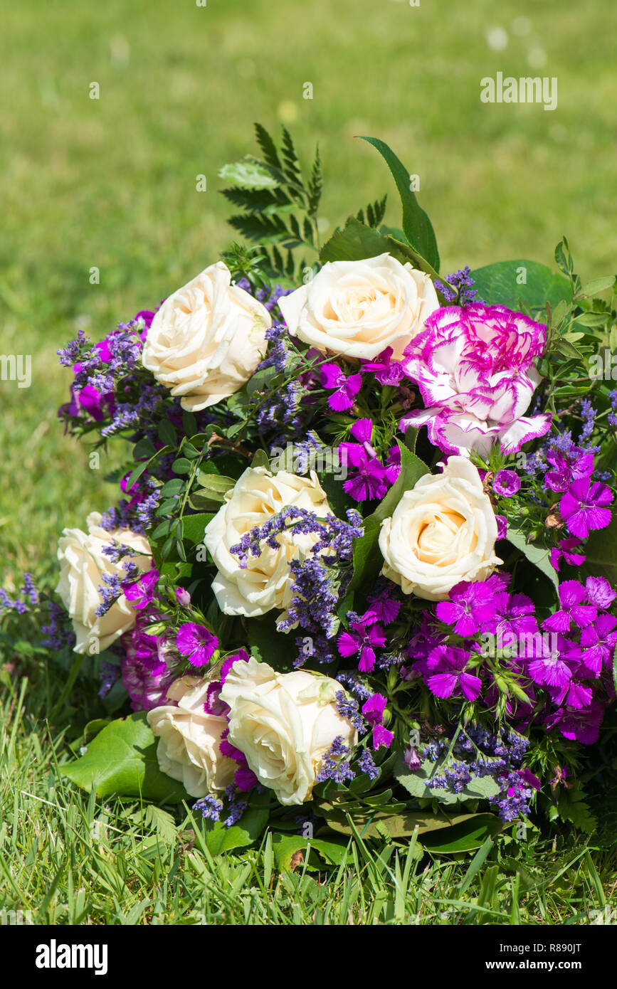 Flower bouquet on nature background Stock Photo - Alamy