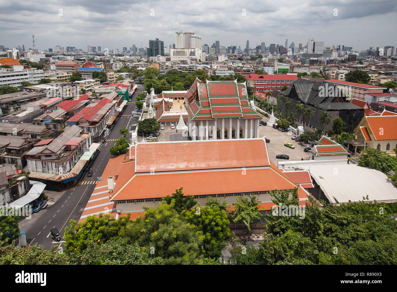 Golden mount hi-res stock photography and images - Alamy