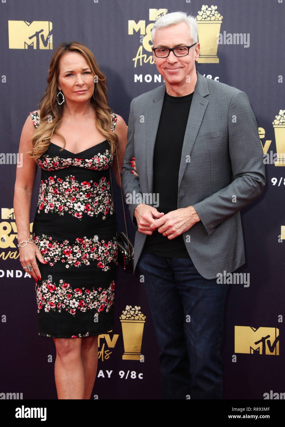 SANTA MONICA, LOS ANGELES, CA, USA - JUNE 16: Drew Pinsky, Susan Pinsky ...