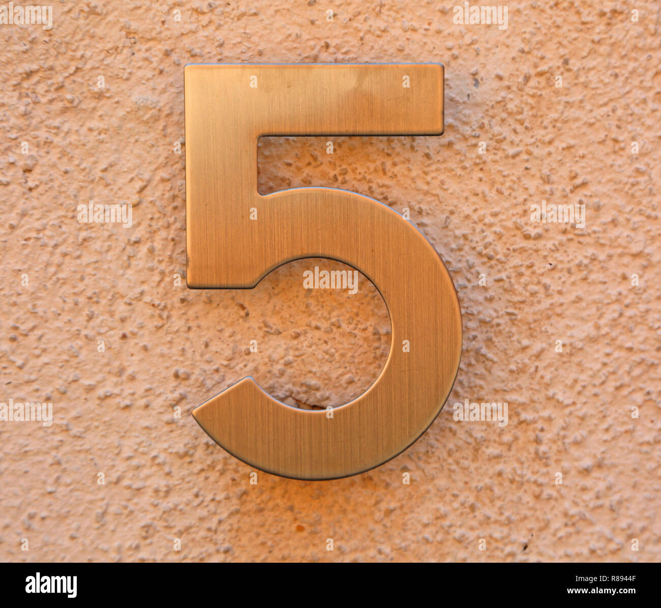 Golden number 5 hi-res stock photography and images - Alamy