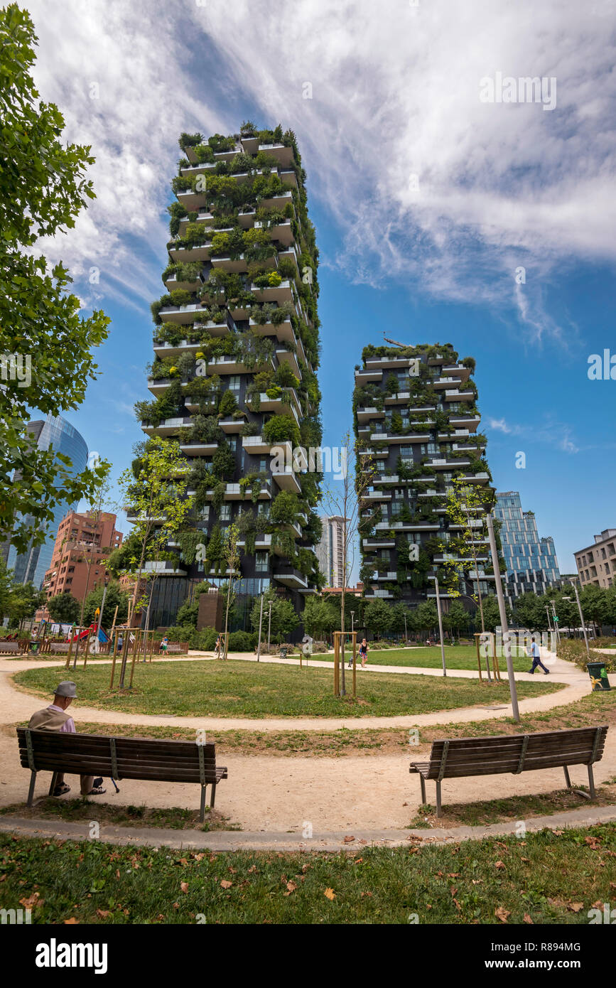 Milan vertical garden hi-res stock photography and images - Alamy